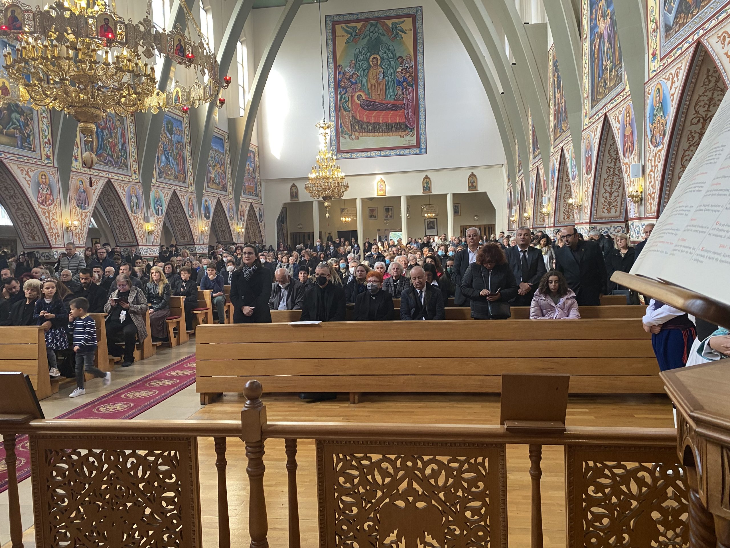 Το δάκρυ της Ιεράς Μητρόπολης Γερμανίας στο διορθόδοξο μνημόσυνο για ...